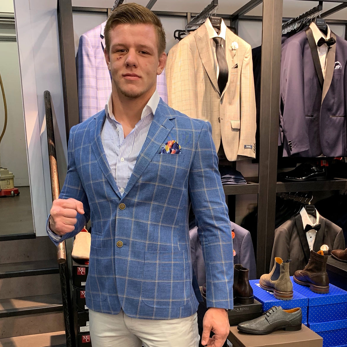 Jim Crute "The Brute"& UFC Embedded – Menzclub